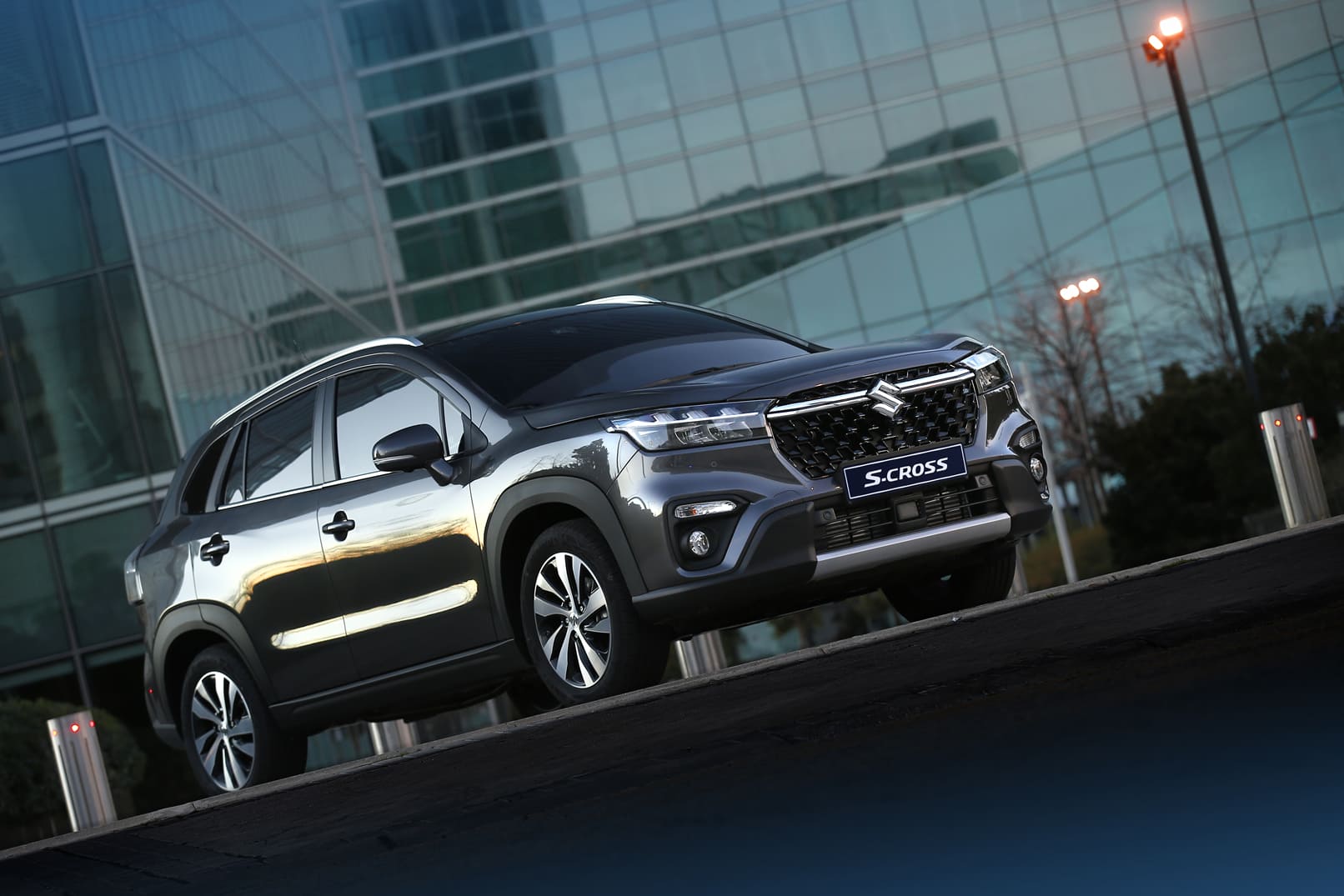 Nueva Suzuki S-Cross Híbrida – Concesionario Suzuki Autama Motor